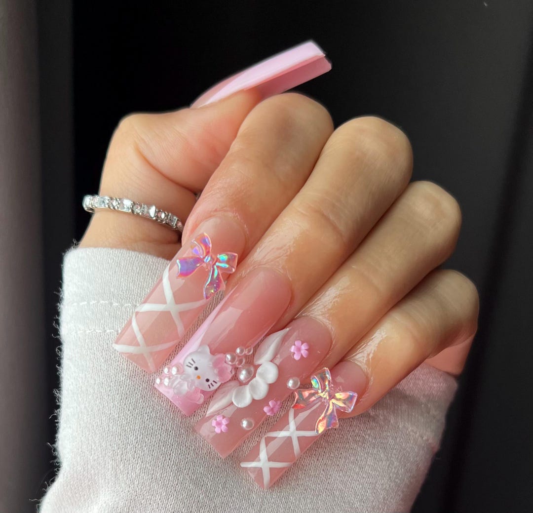 Hello Kitty Nails, Custom Hello Kitty Nails, Hello Kitty Press Ons ...