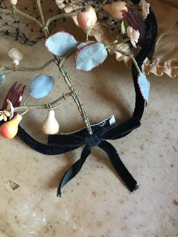 Vintage Velvet Wire Hat Fruits Flowers Leaves 40s 50s… - Gem