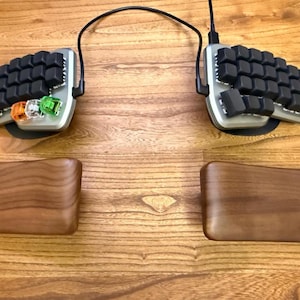 Corne V4.1 MX Wired Split Keyboard: Metal Plate, Adjustable Tenting - Etsy