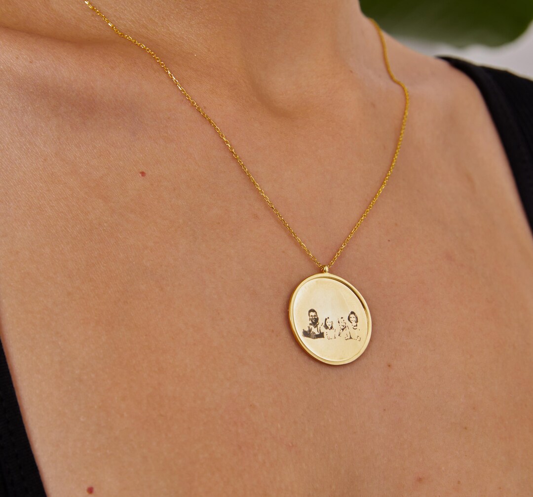 Gold Family Photo Necklace, Minimalist Photo Jewelry, Personalized ...