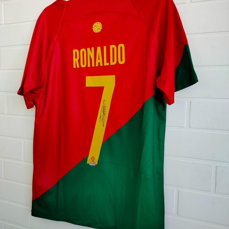 Cristiano Ronaldo CR7 Hand-signed 2023/24 Portugal Soccer Jersey With ...