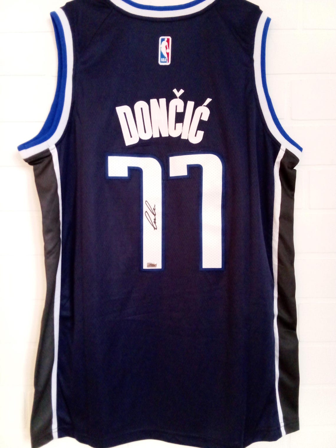 Luka Doncic 77 Signed Dallas Mavericks Jersey Navy With COA - Etsy