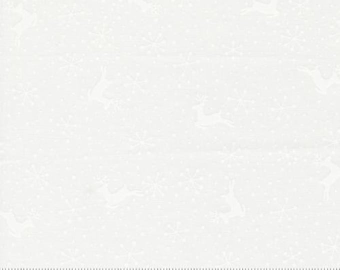 Moda | Reindeer Games | 22446 21 | White | Fat Quarters | Yardage X - Etsy