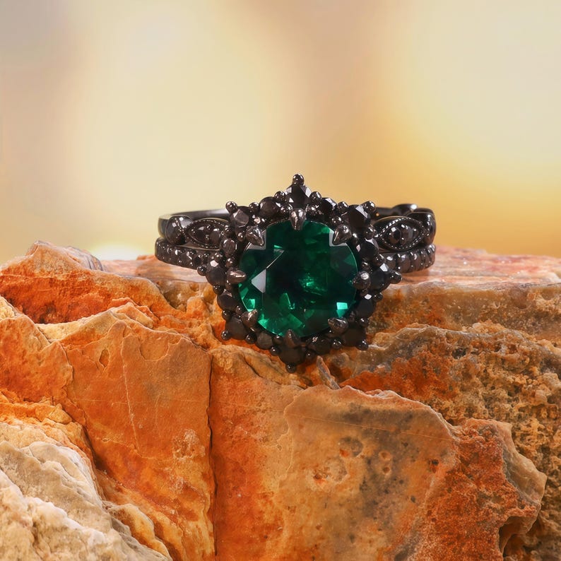 Round-shaped Lab Emerald Engagement Ring Set Wedding Ring Bridal Set - Etsy