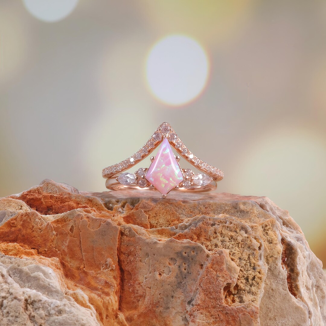 Kite-shaped Labpink Opal Engagement Ring Set Wedding Ring Bridal Set - Etsy