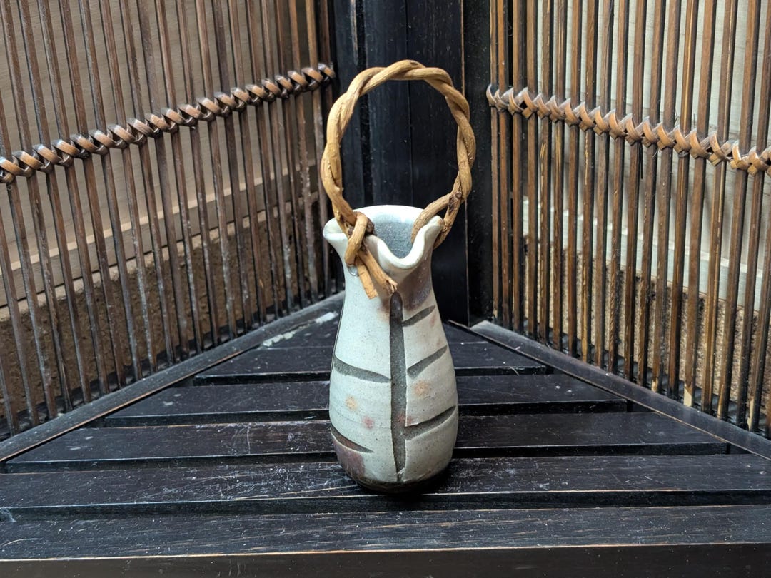 Japanese Vintage Traditional Single Flower Vase Handmade Hand Painted ...