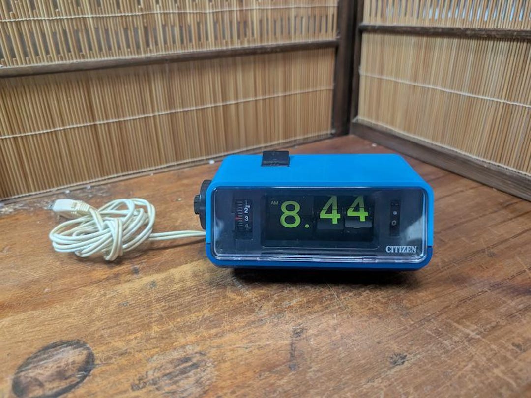 Vintage 1980s Citizen Flip Clock 5RD025 Blue Digital Desk Clock Retro ...