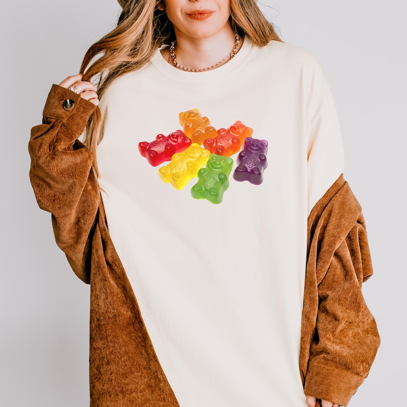 Rainbow Gummy Bear Shirt – Cute Candy Tee – Colorful Gummy Aesthetic T ...