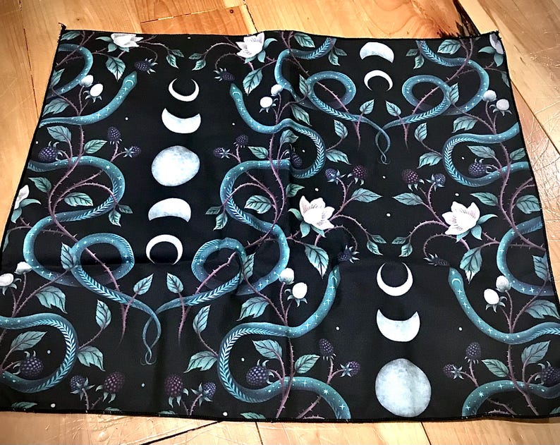 Serpent With Moon Phases Altar Tarot or Display Cloth - Etsy