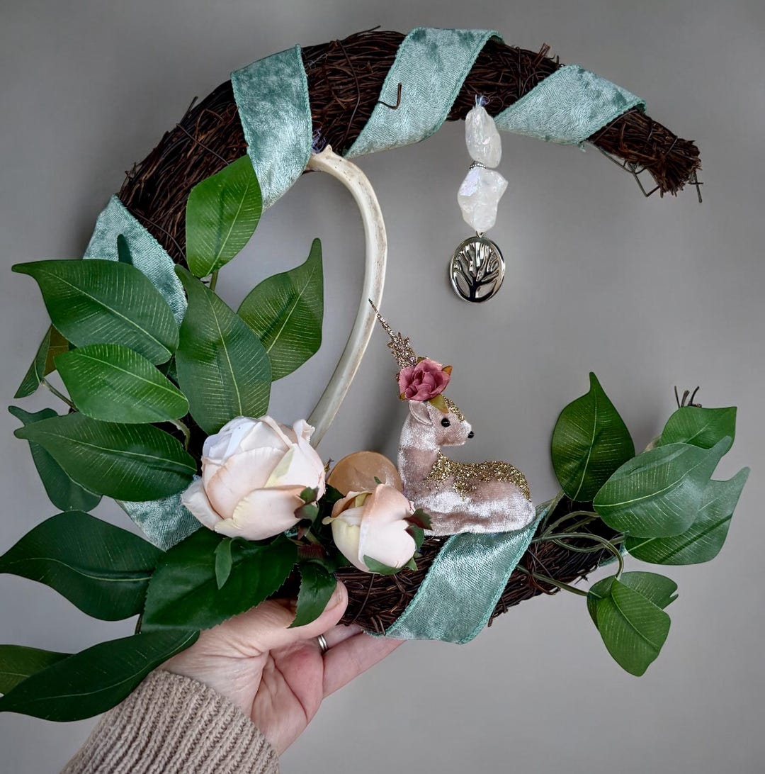 Oddity Midwinter Crescent Moon Wreath With Deer Rib Bone. - Etsy