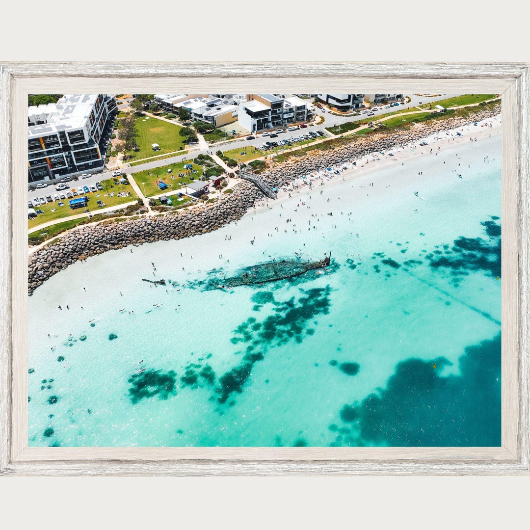 Printable Photos Coogee Beach Omeo Shipwreck Perth Western Australia ...