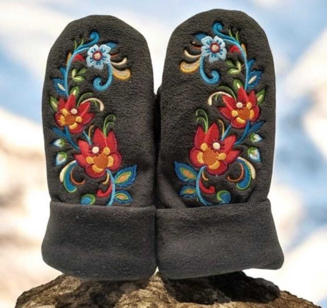 Embroidered Mittens With Beautiful Ornate Rosemaling Spray - Etsy