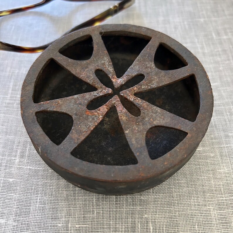 1960s 70s Cast Iron Tokaido Incense Burner Ashtray - MCM Japanese Mid ...