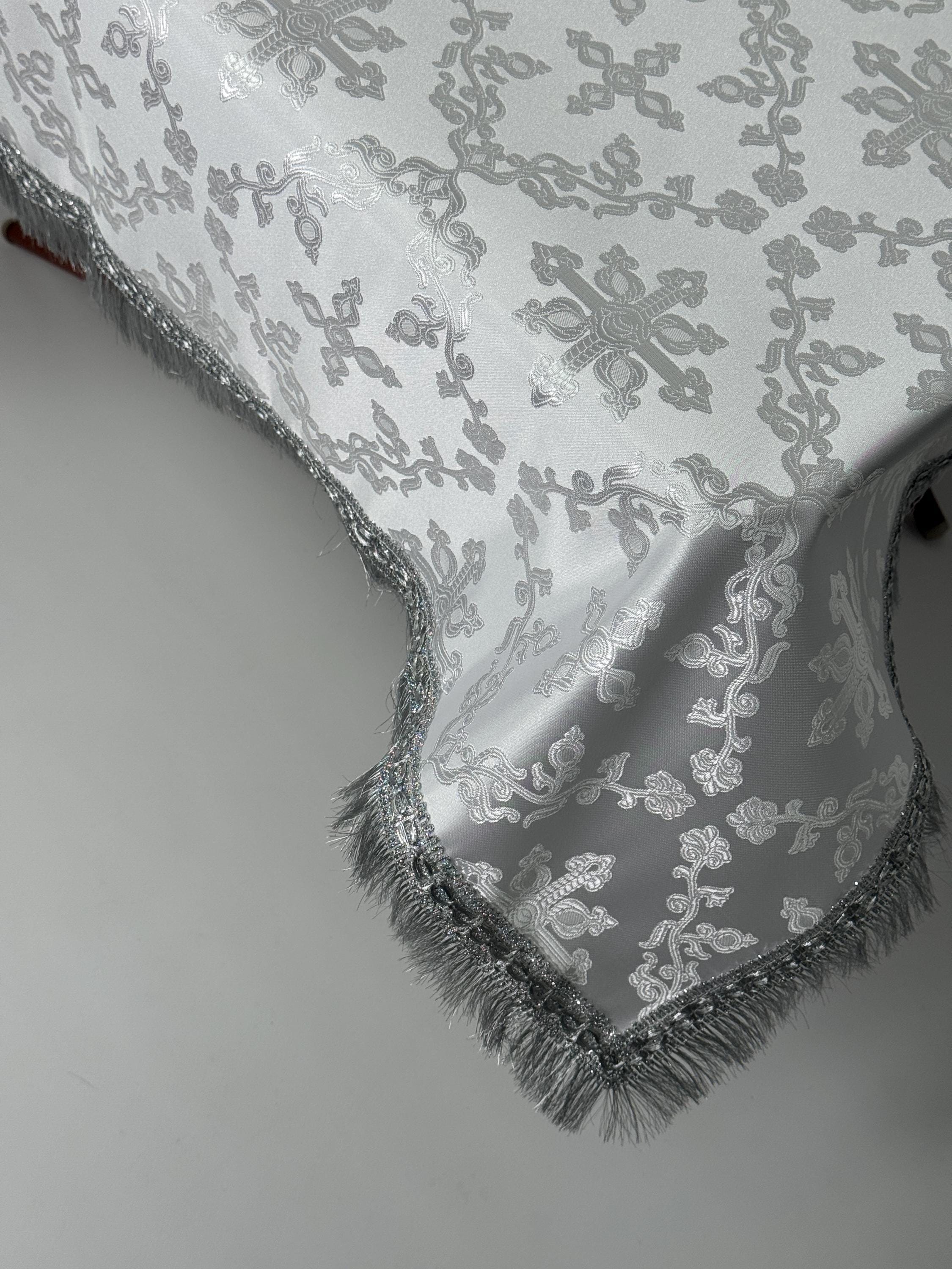 Liturgical Altar Covers | Catholic Altar Cloth | Church Linens ...