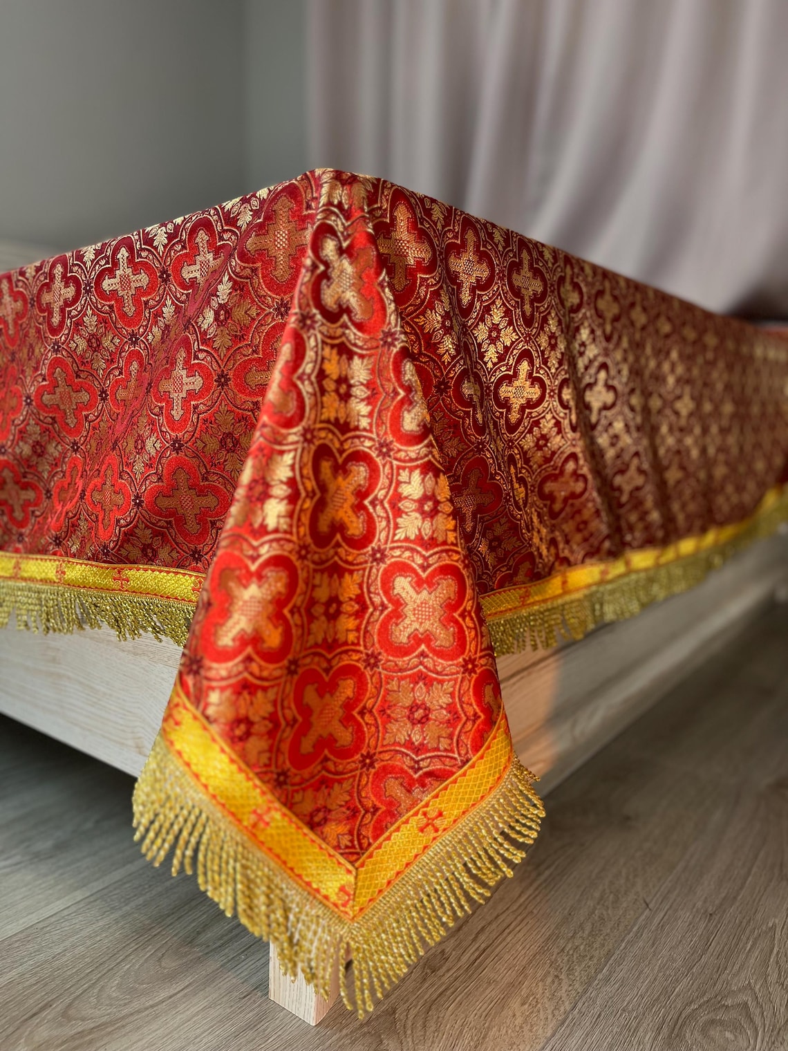 Liturgical Altar Covers | Church Linens | Chalice Veils | Catholic ...