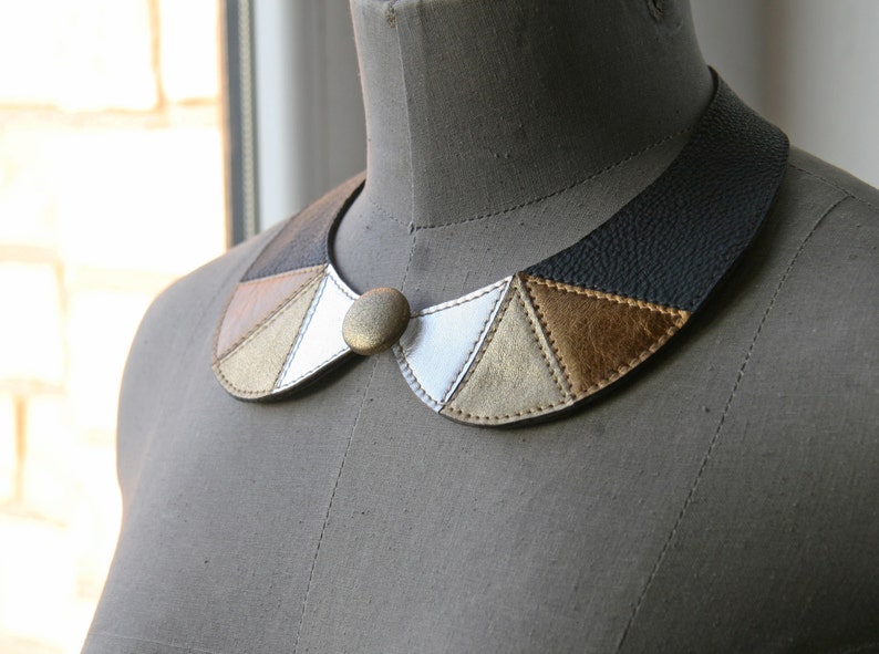 Black Peter Pan Collar Necklace Detachable Black and Gold Leather ...