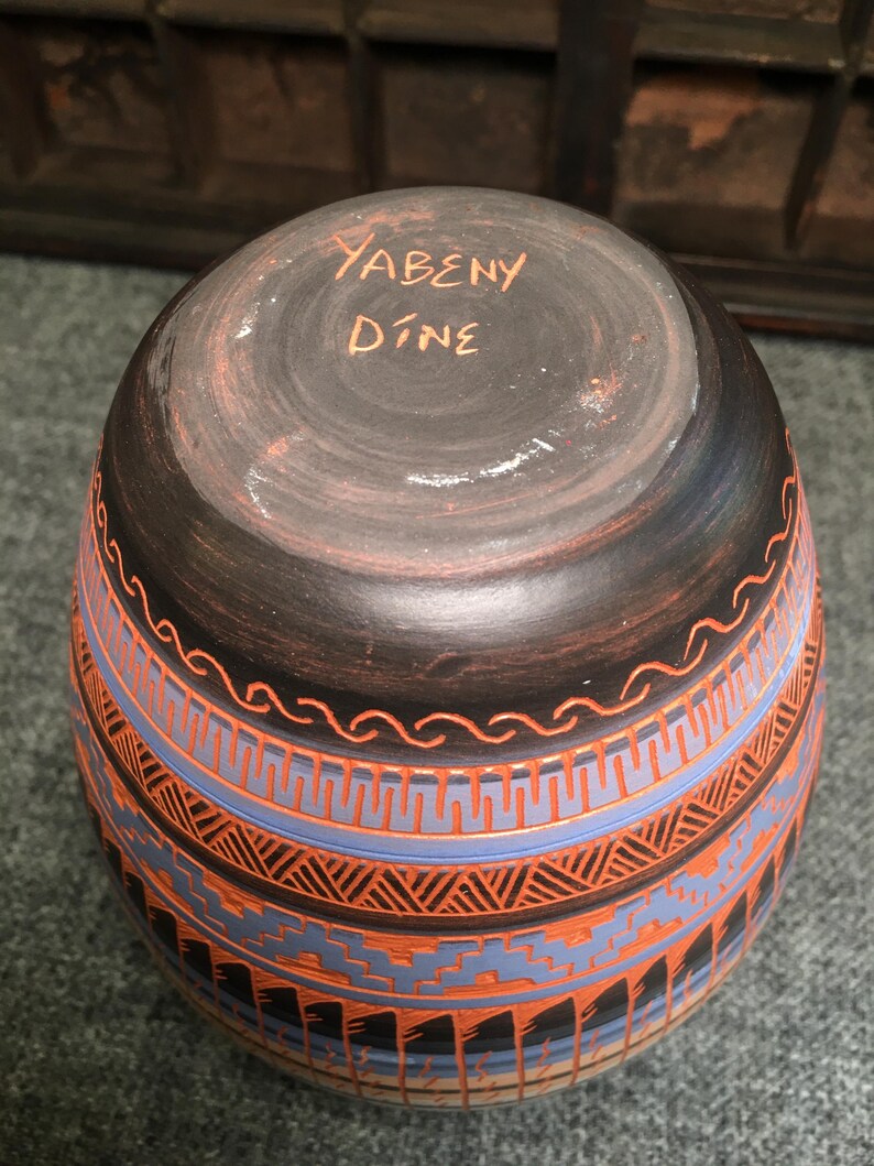 Navajo Pottery Signed Yabeny Dine Carved and Glazed Terracotta Pot - Etsy