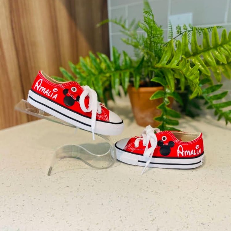 Minnie Mouse Converse - Etsy