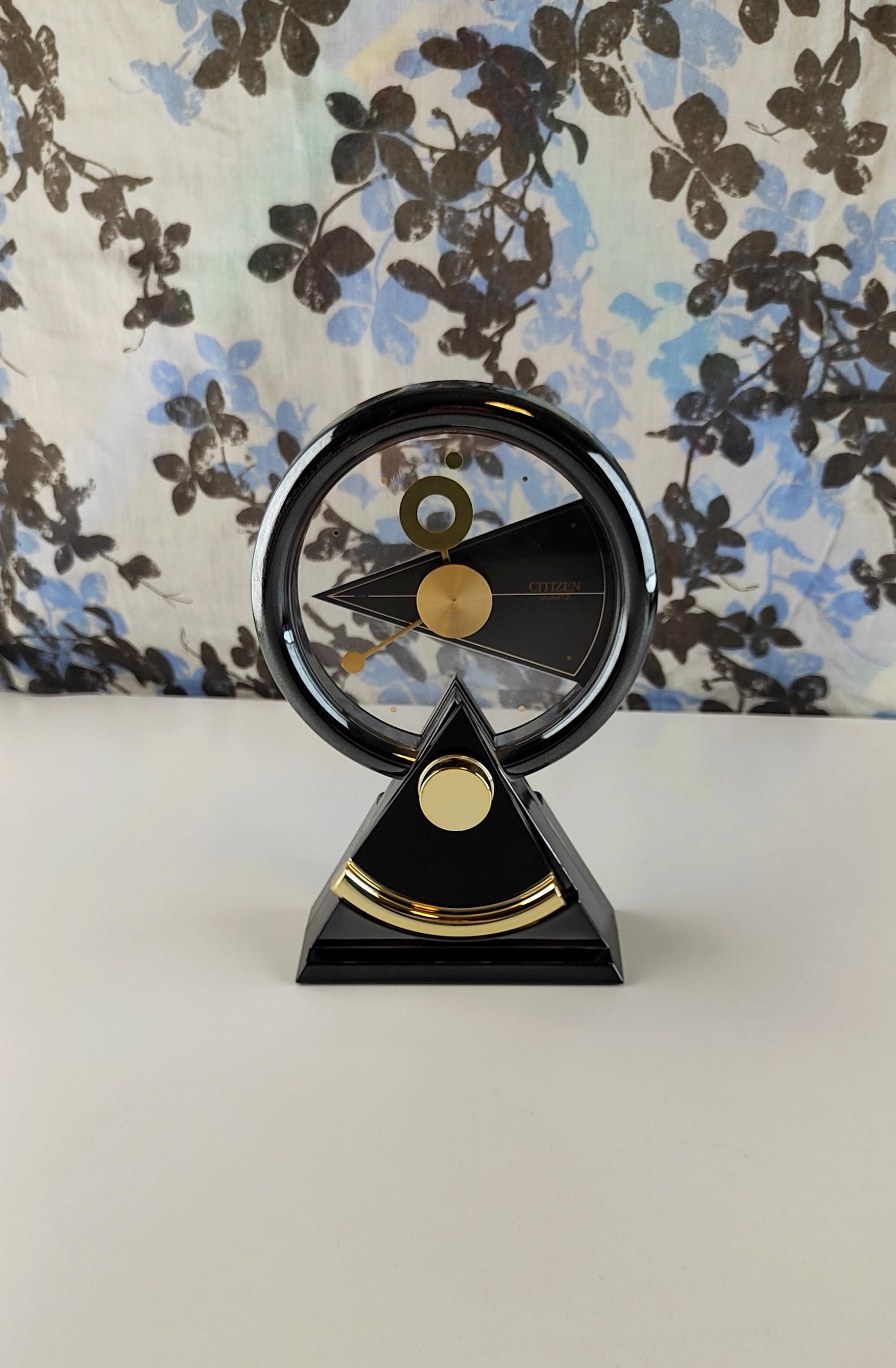 Elegant Citizen Desk Clock, Luxury Table Clock for Office or Home Décor ...