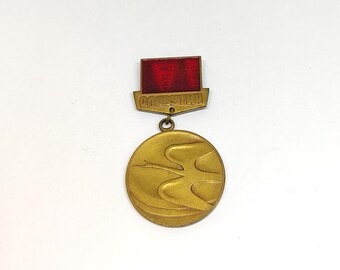 Original Soviet Ukrainian Chernobyl Medal USSR Metal Badge, Chernobyl ...