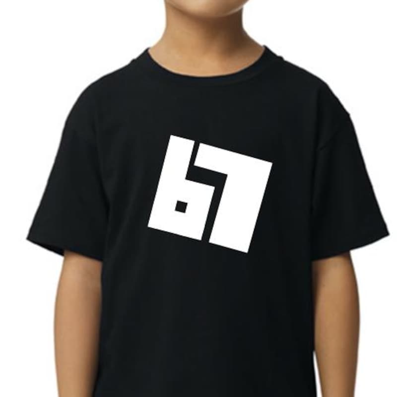 Black Roblox T Shirt - Etsy