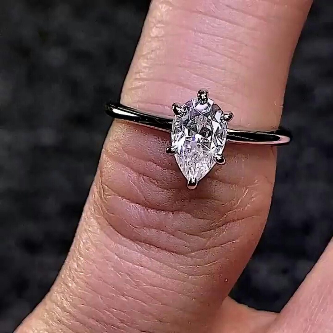 1.5 CT Pear Cut Moissanite Engagement Ring Teardrop Solitaire Ring ...