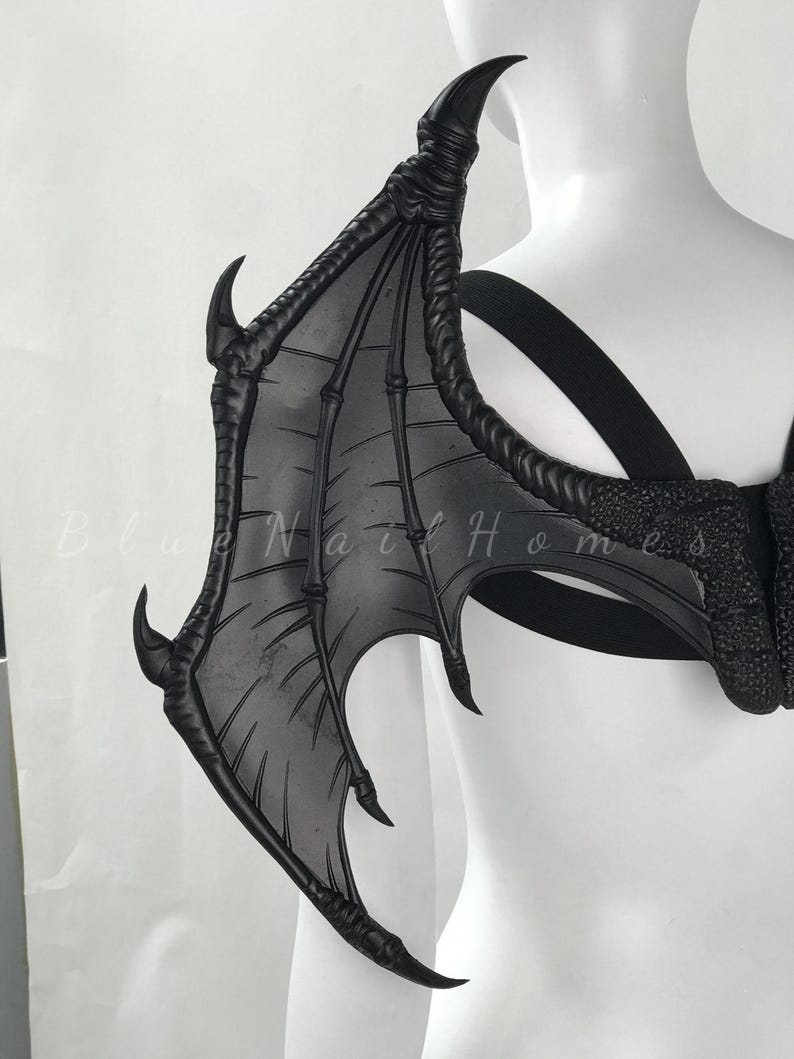 Halloween Bat Wings - Gothic Costume Accessory for Cosplay ...