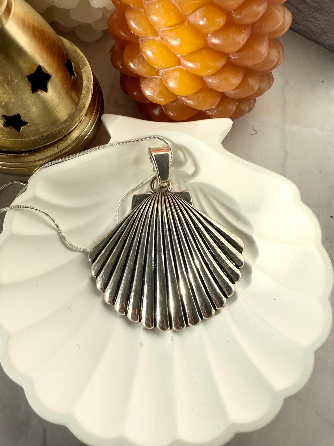 Silver Large Shell Pendant Necklace - Etsy