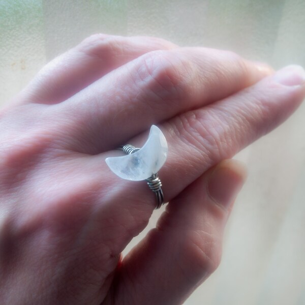 Moon Ring - Etsy