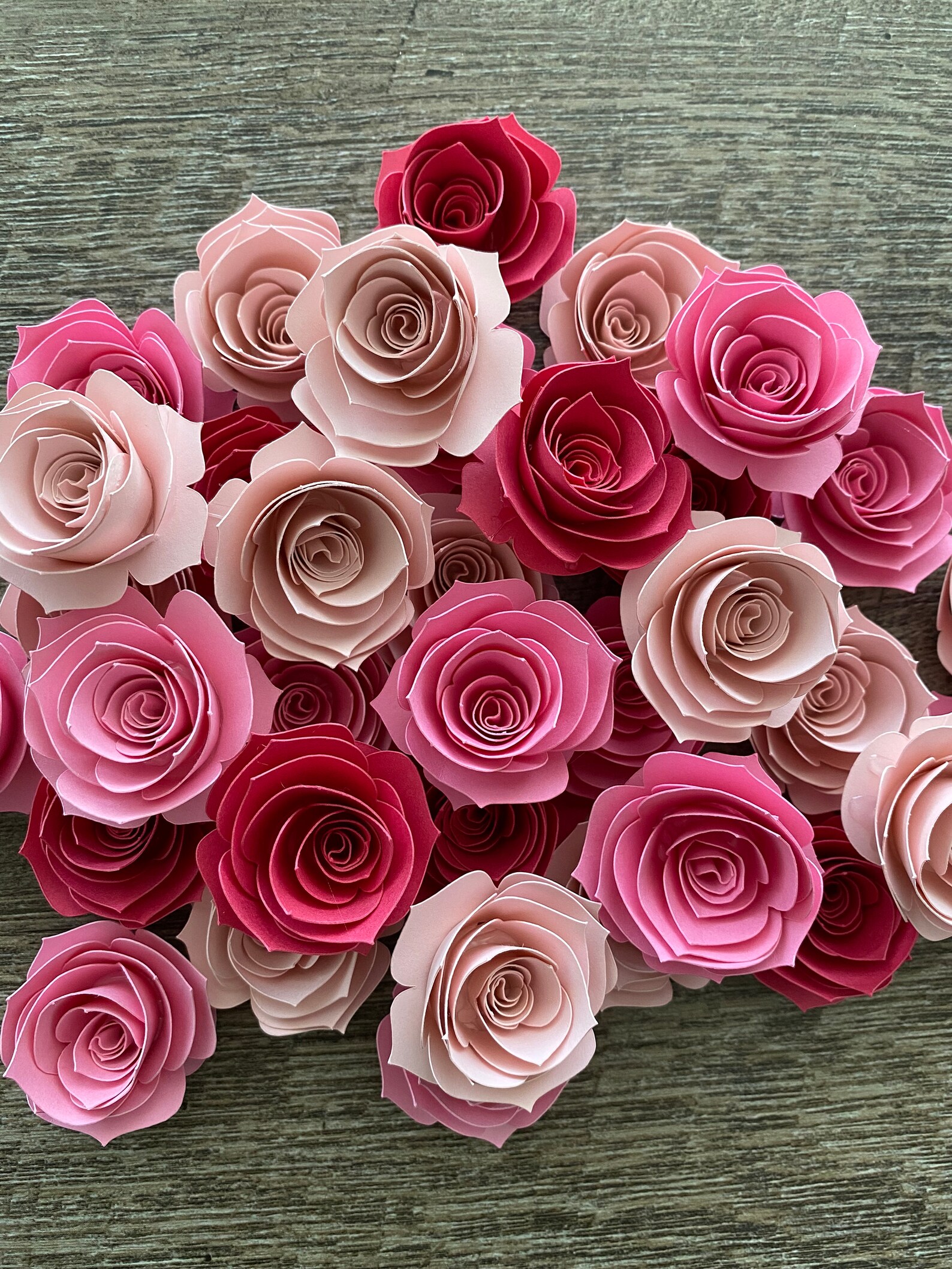 20 Pcs Rolled Roses - Etsy