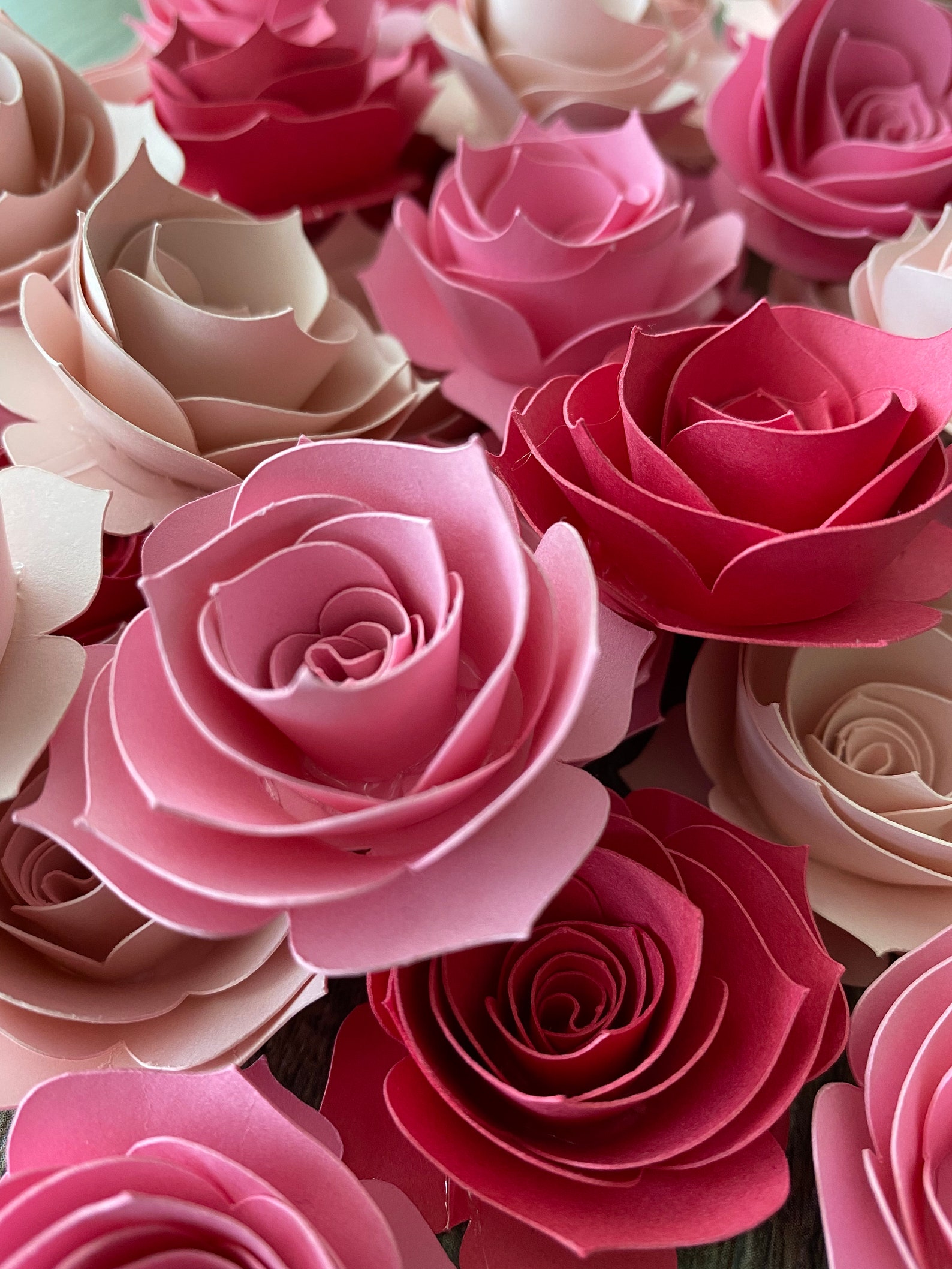 20 Pcs Rolled Roses - Etsy