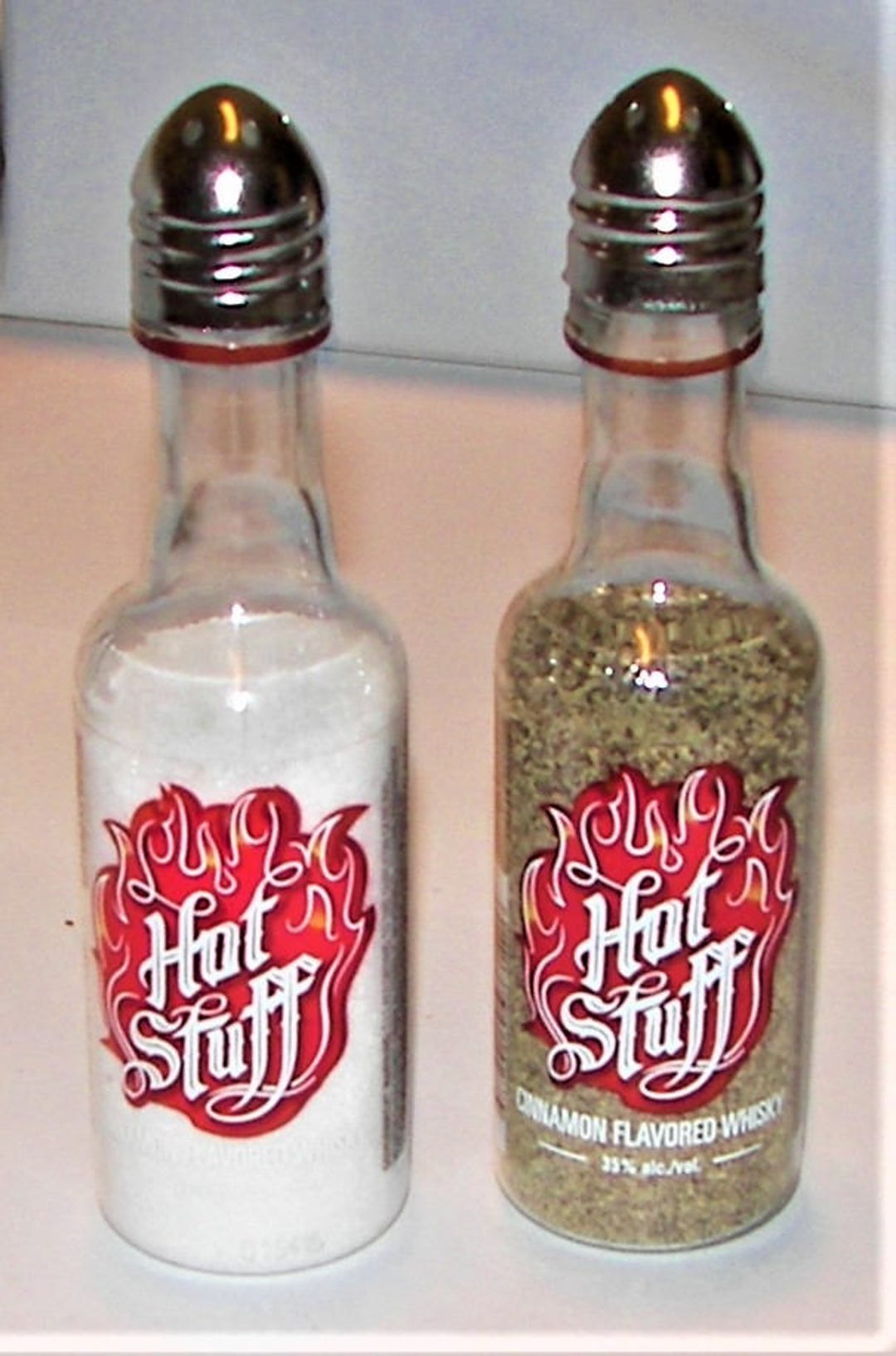 Hot Stuff Cinnamon Whiskey Salt & Pepper Shakers Mini 50 Ml Empty ...