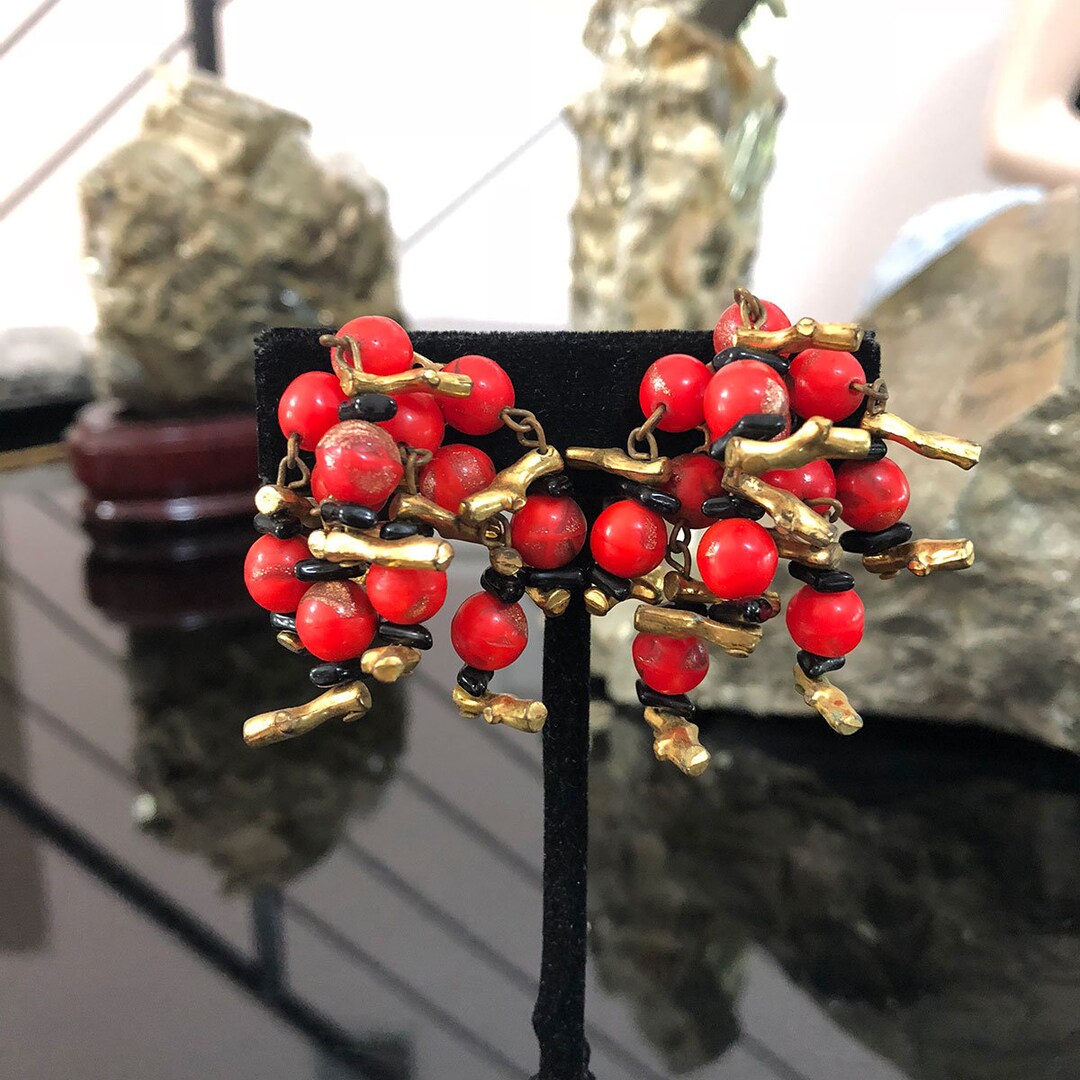 Wacky Waterfall Earrings, Vintage, Beach-themed, Gold Metal Coral ...