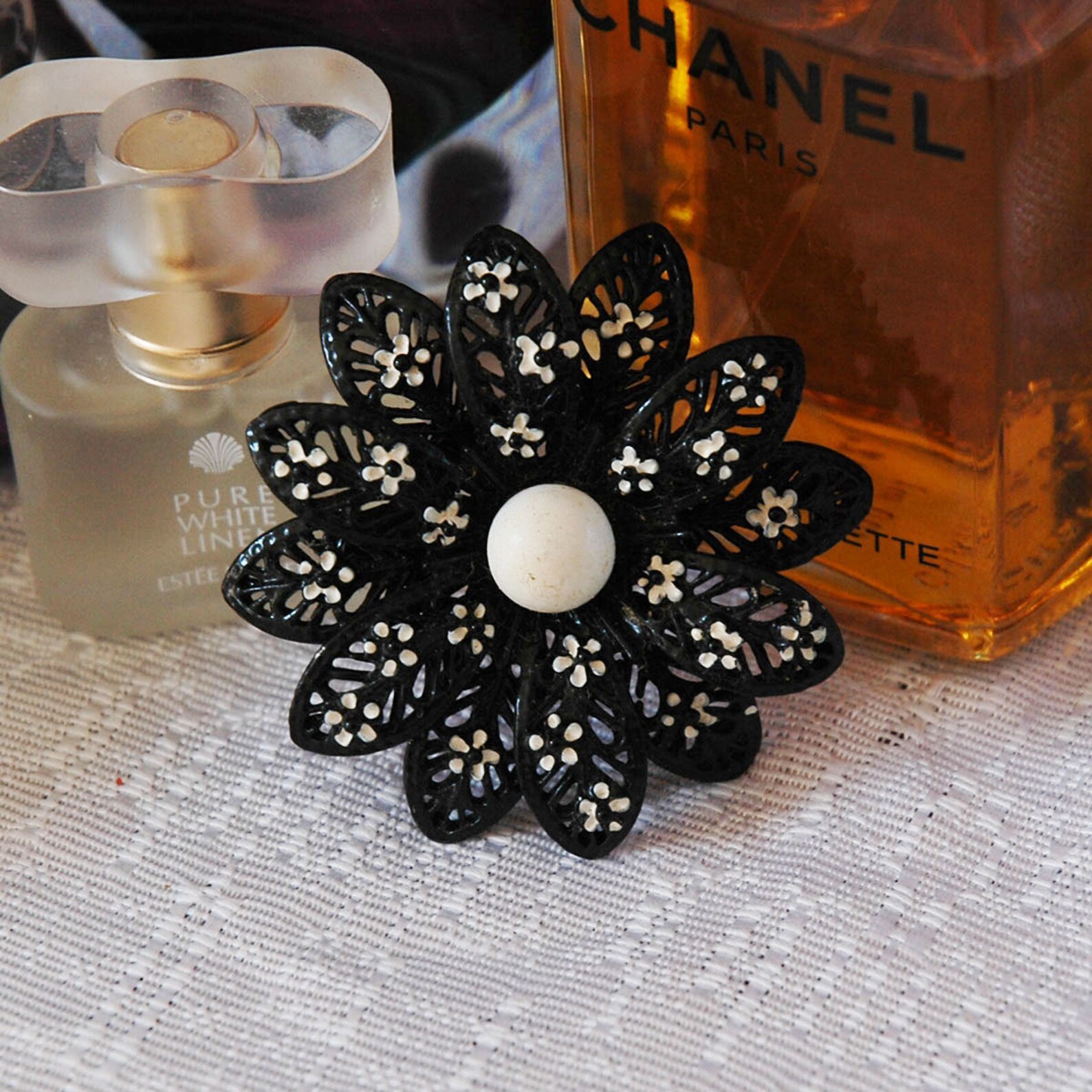 ART Flower Brooch Mod Japanned Finish Layered Composition - Etsy