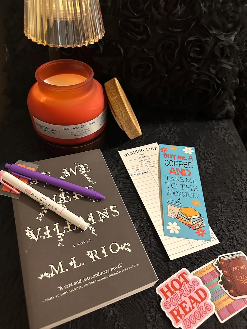 Blind Date With a Book | Dark Romance | Romantasy | Perfect Gift for ...