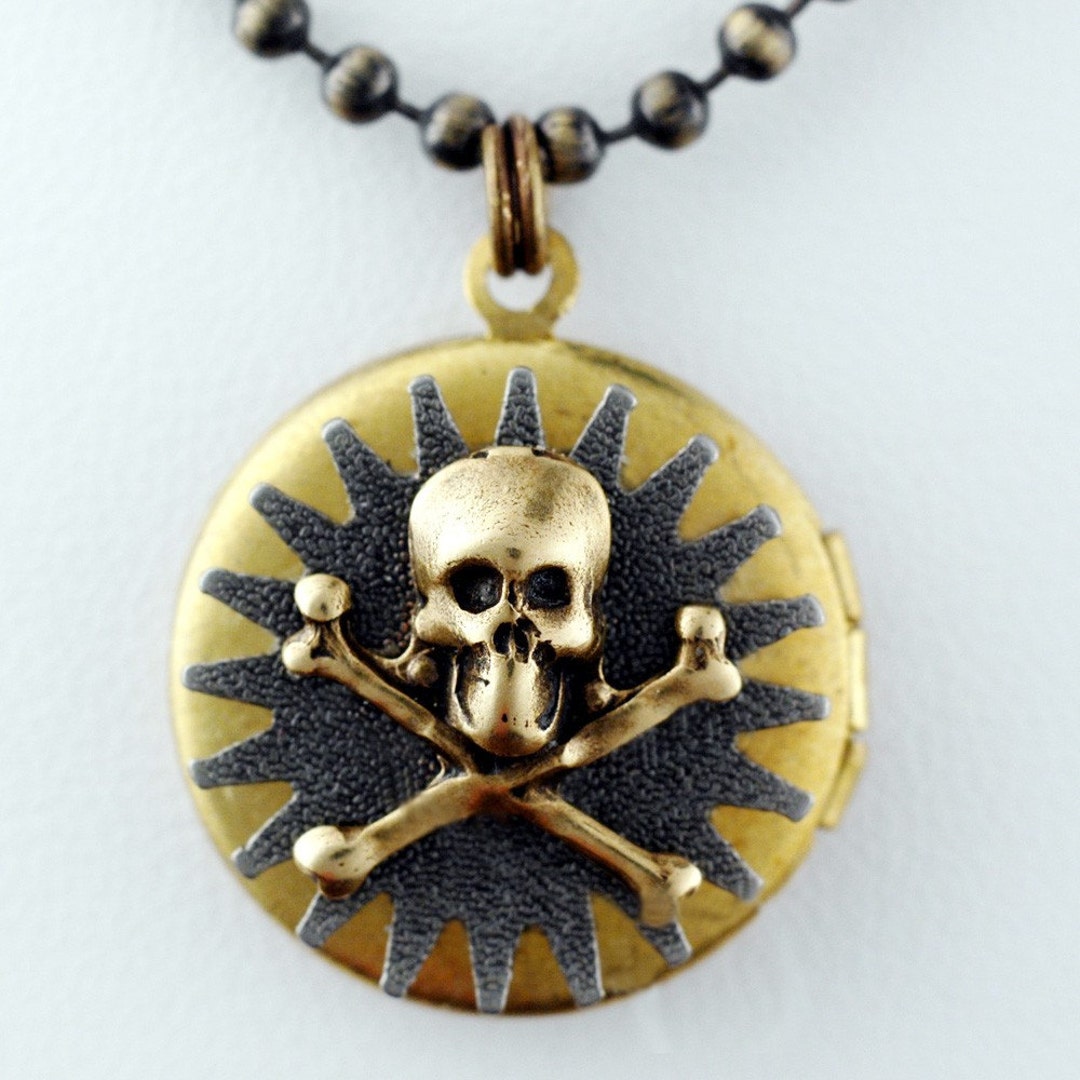 Skull Gear Locket --- Locket With Skull and Cross Bones and Gear ...