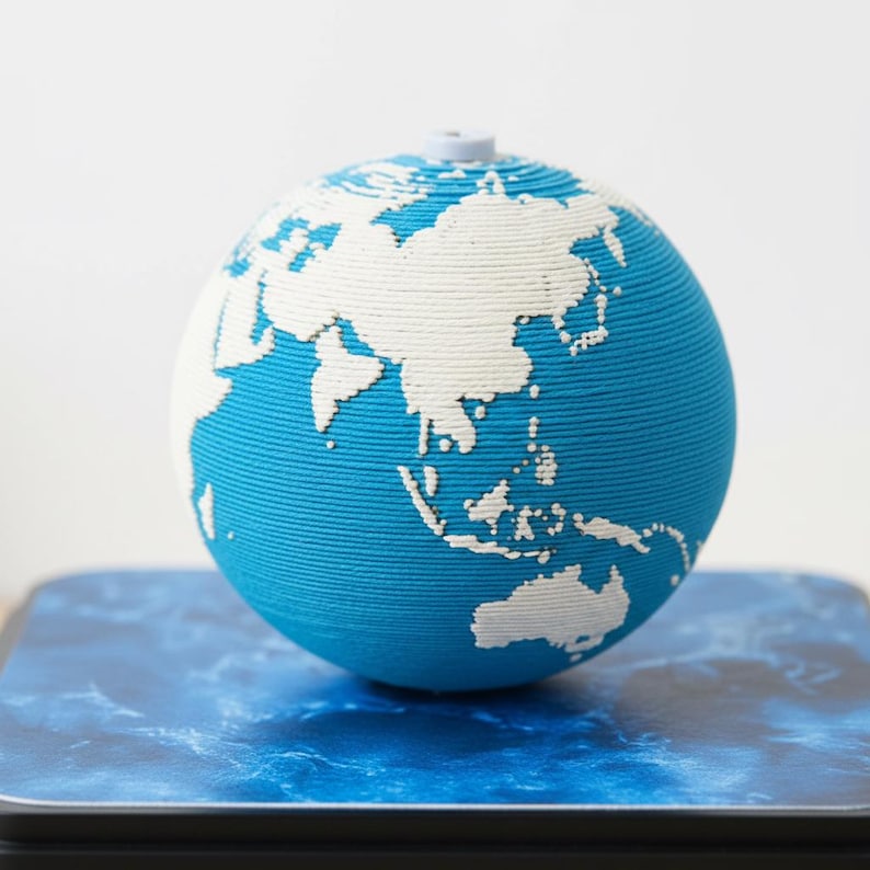 3D Globe Tear-away Calendar Desk Ornament - Etsy