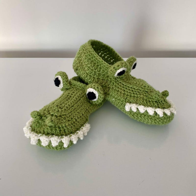 Crocodile Socks - Etsy