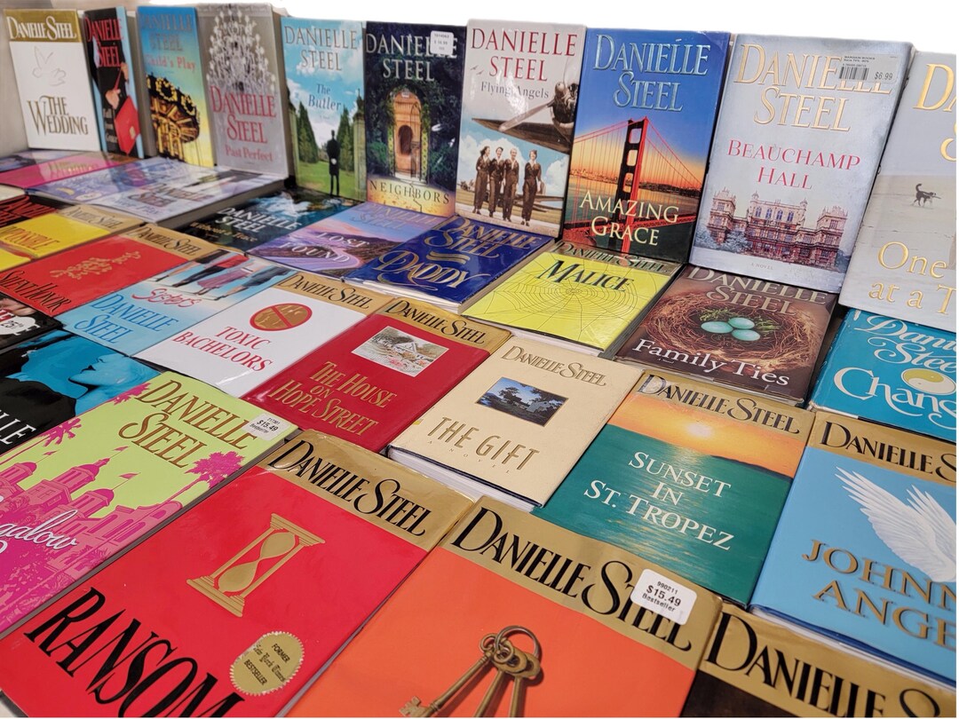 Lot of 10 Danielle Steel Hardcover Books: Romance, Suspense - Etsy