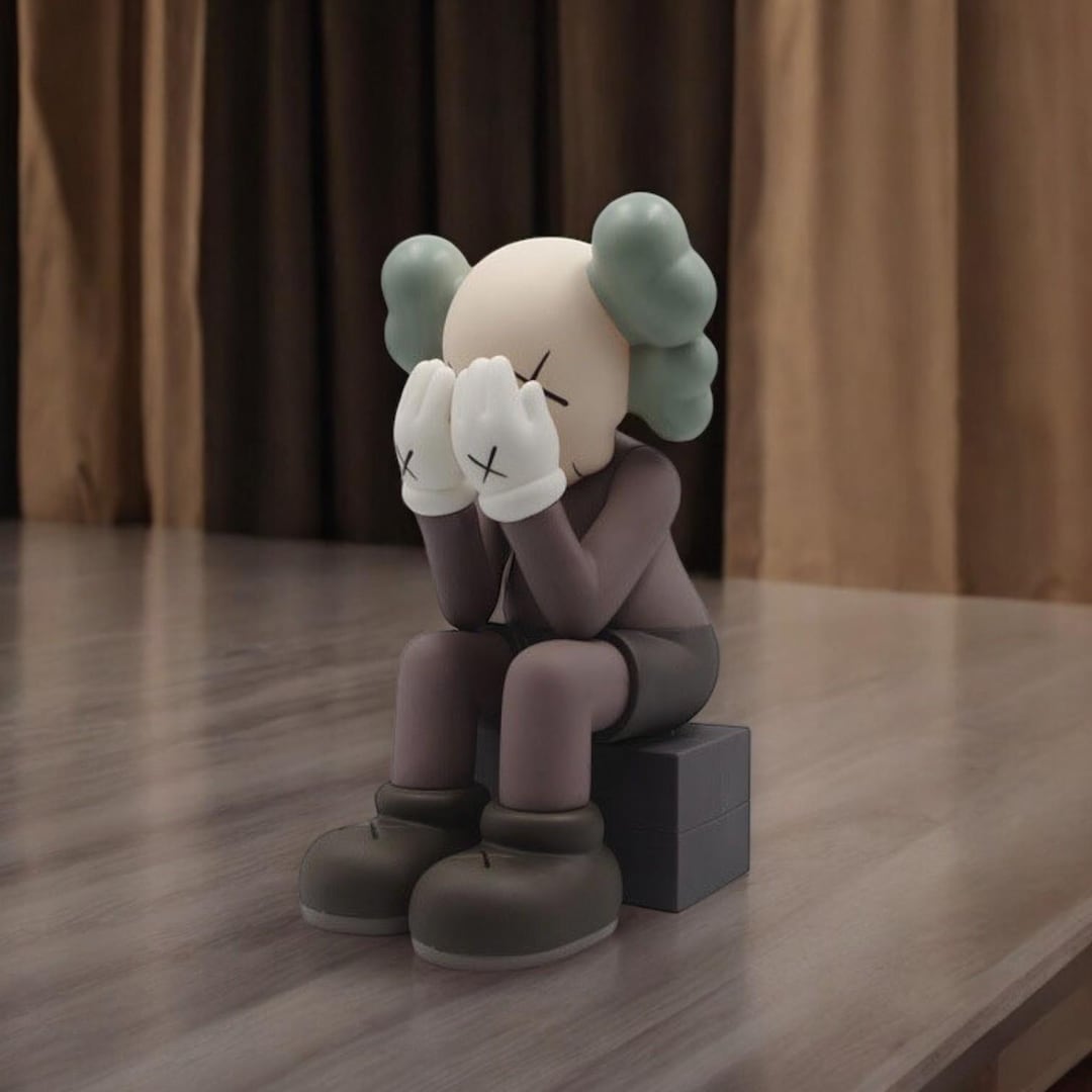 Kaws-inspired Sitting Statue - Hypebeast Figure for Desk & Home ...