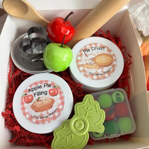 Apple Pie Sensory Kit | Cinnamon Apple Play Dough | Fall Activity Bin ...