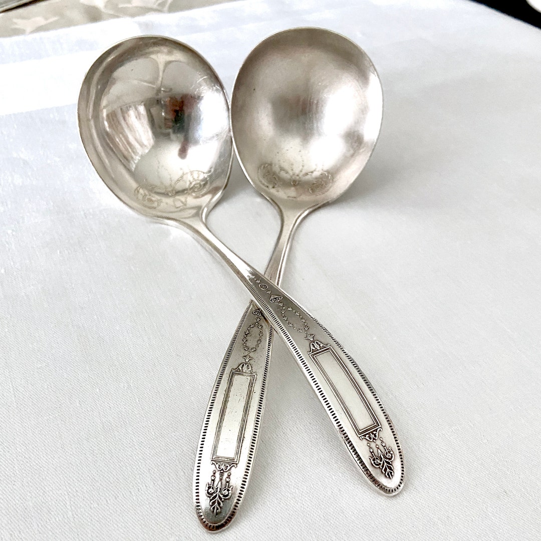 2 Gravy Ladles Grosvenor 1921 Silverplate, Oneida Community Plate, 7 ...