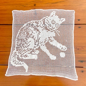 Filet Crochet Cat Antimacassar Panel Playing Kitten, Tea Tray Cloth ...