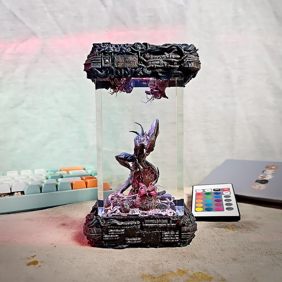 Xeno.morph Resin Lamp, Ali.en Epoxy Lamp, Custom Night Light, Table ...