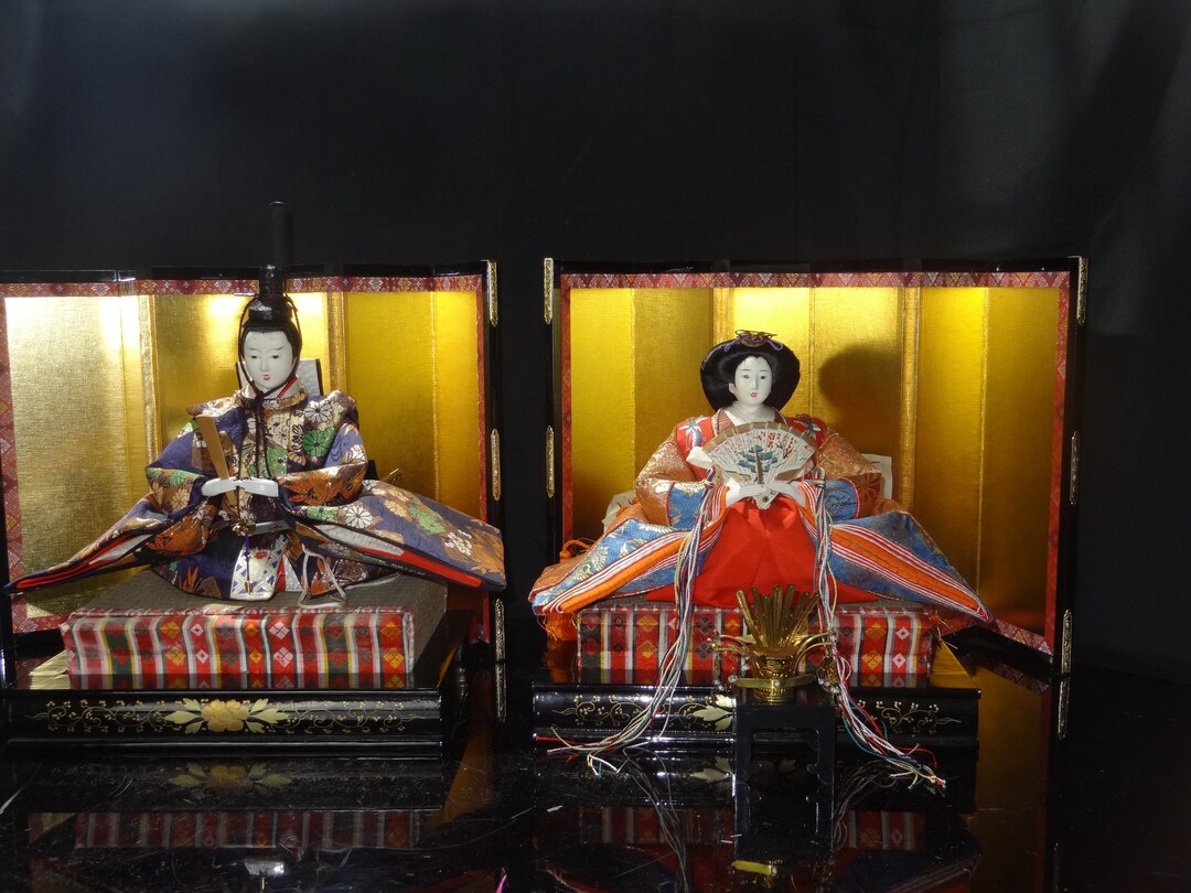 Japanese Traditional Hina Doll Set With Screen | Emperor & Empress Pair ...