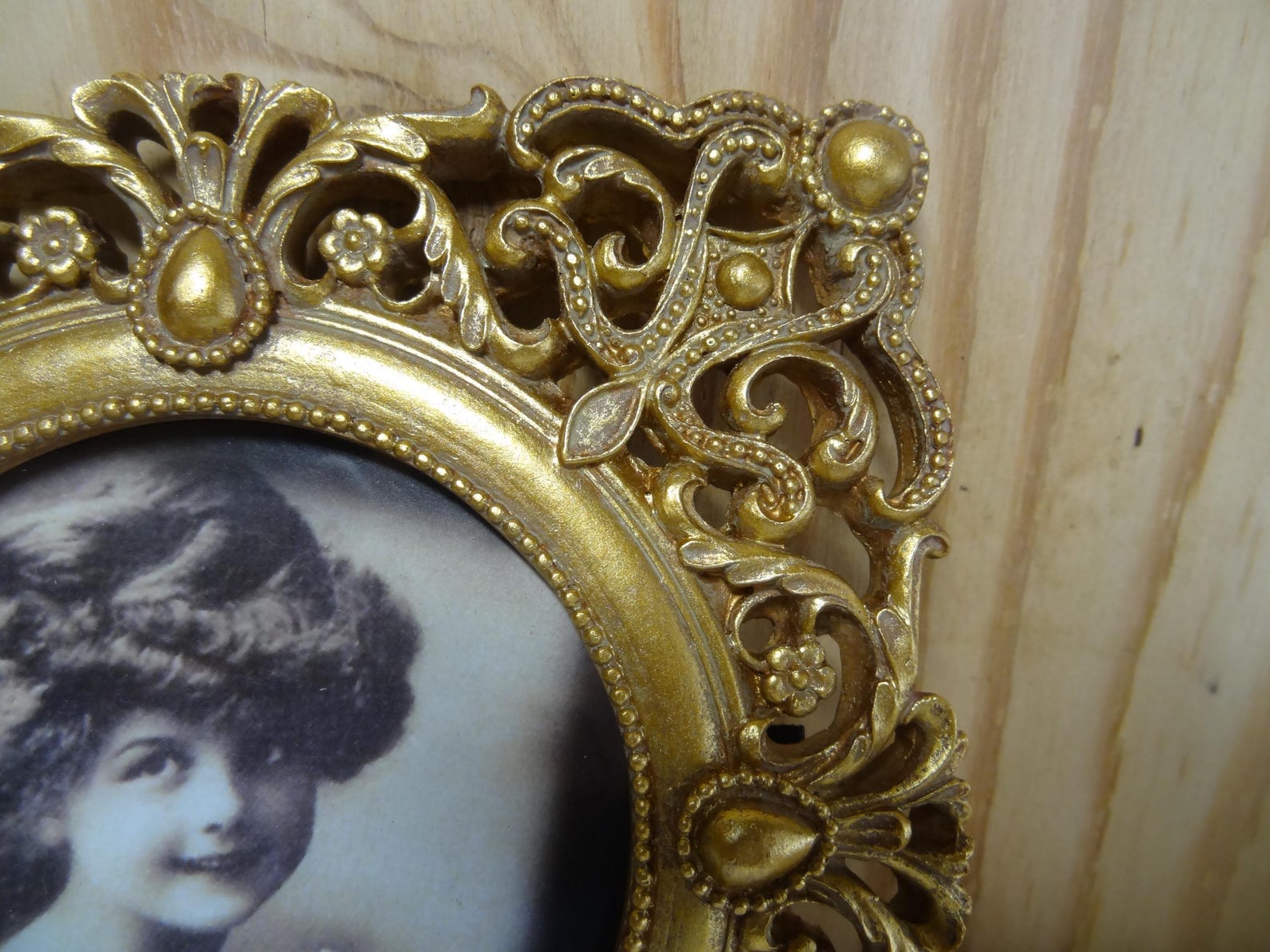 European Antique-Style Photo Frame 16cm×16cm Unused Gold Ornate Design ...