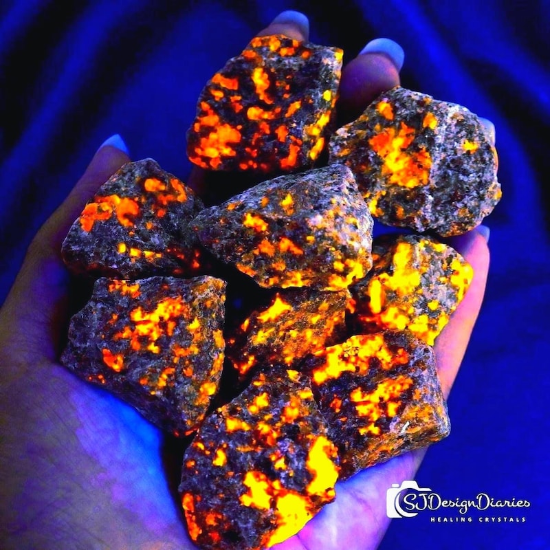 Rough Yooperlite Stones - Etsy