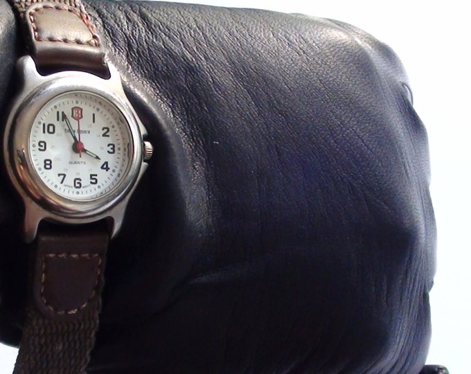 Women Times Square Watch Quartz Glow in the Dark Hands and is Working ...