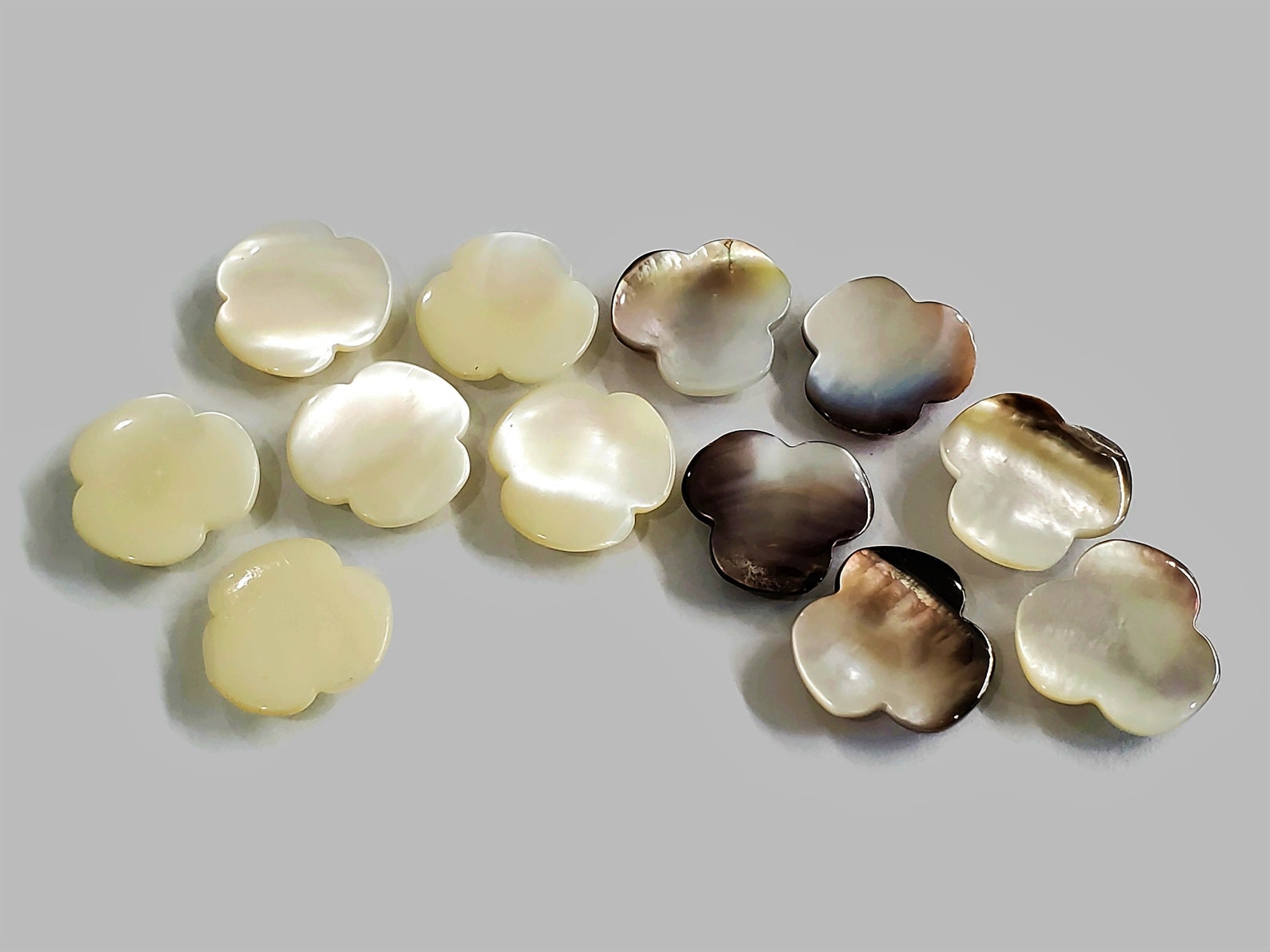 Mother of Pearl Clover Vintage Buttons Clouds or Trefoil - Etsy