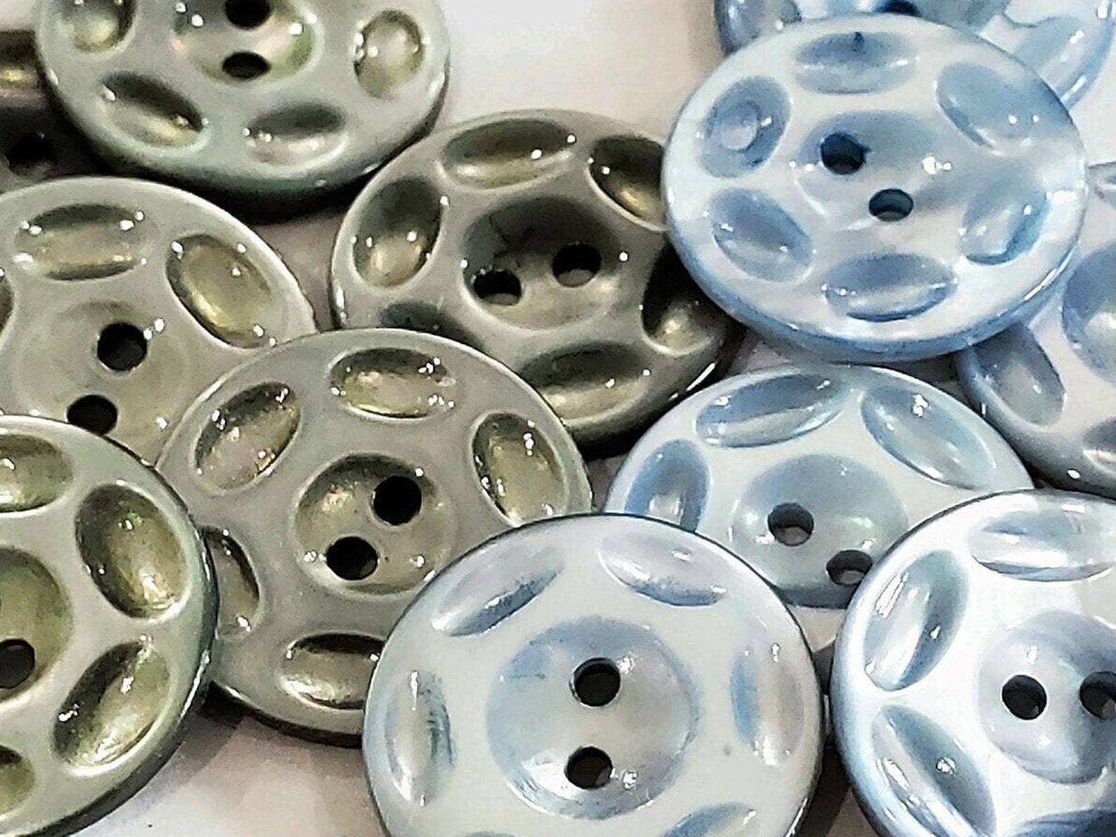 Mother of Pearl Vintage Buttons in Gray Sky Blue or White 6 - Etsy